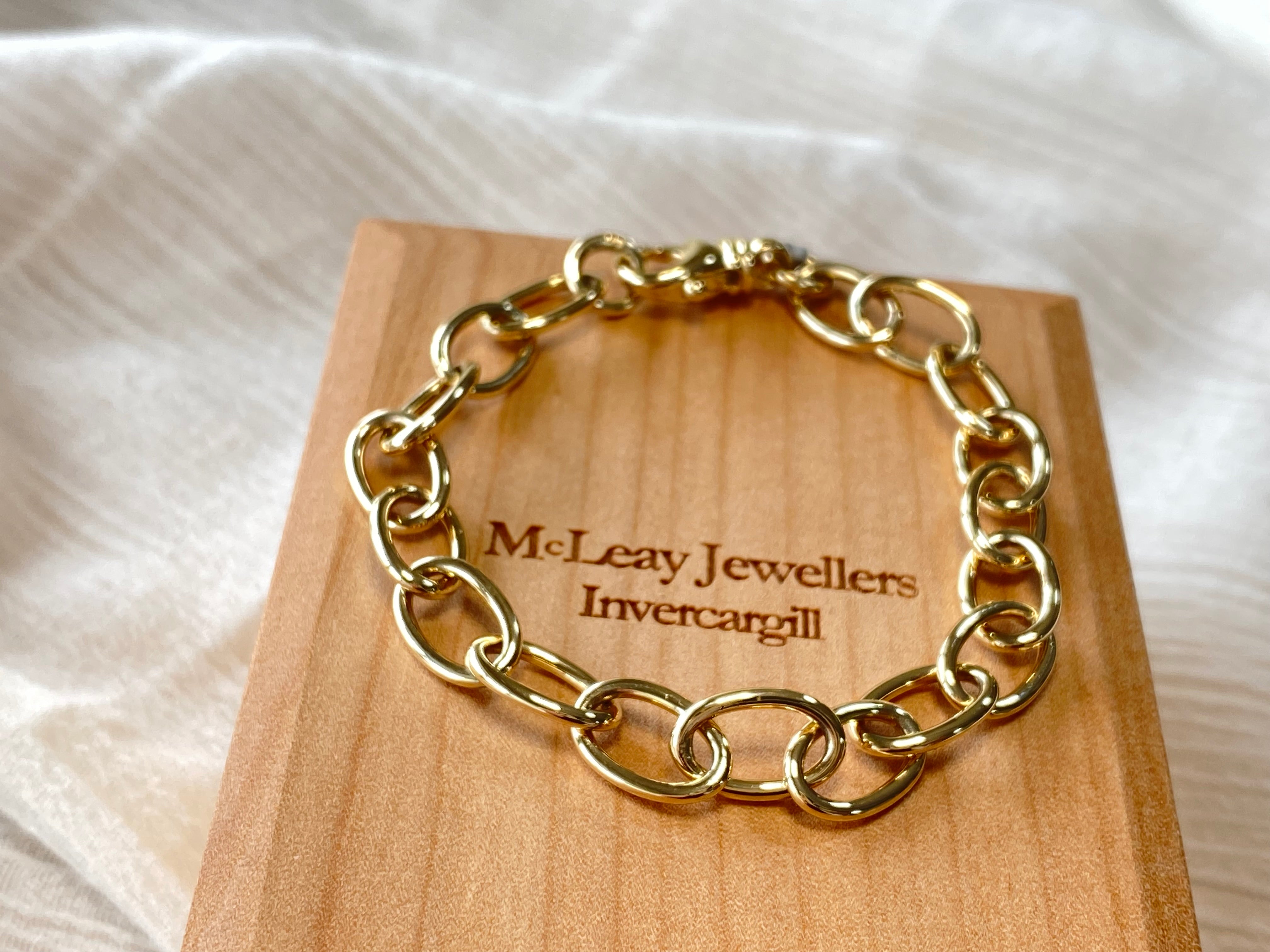 9ct Yellow Gold Bracelet – McLeay Jewellers & Engravers