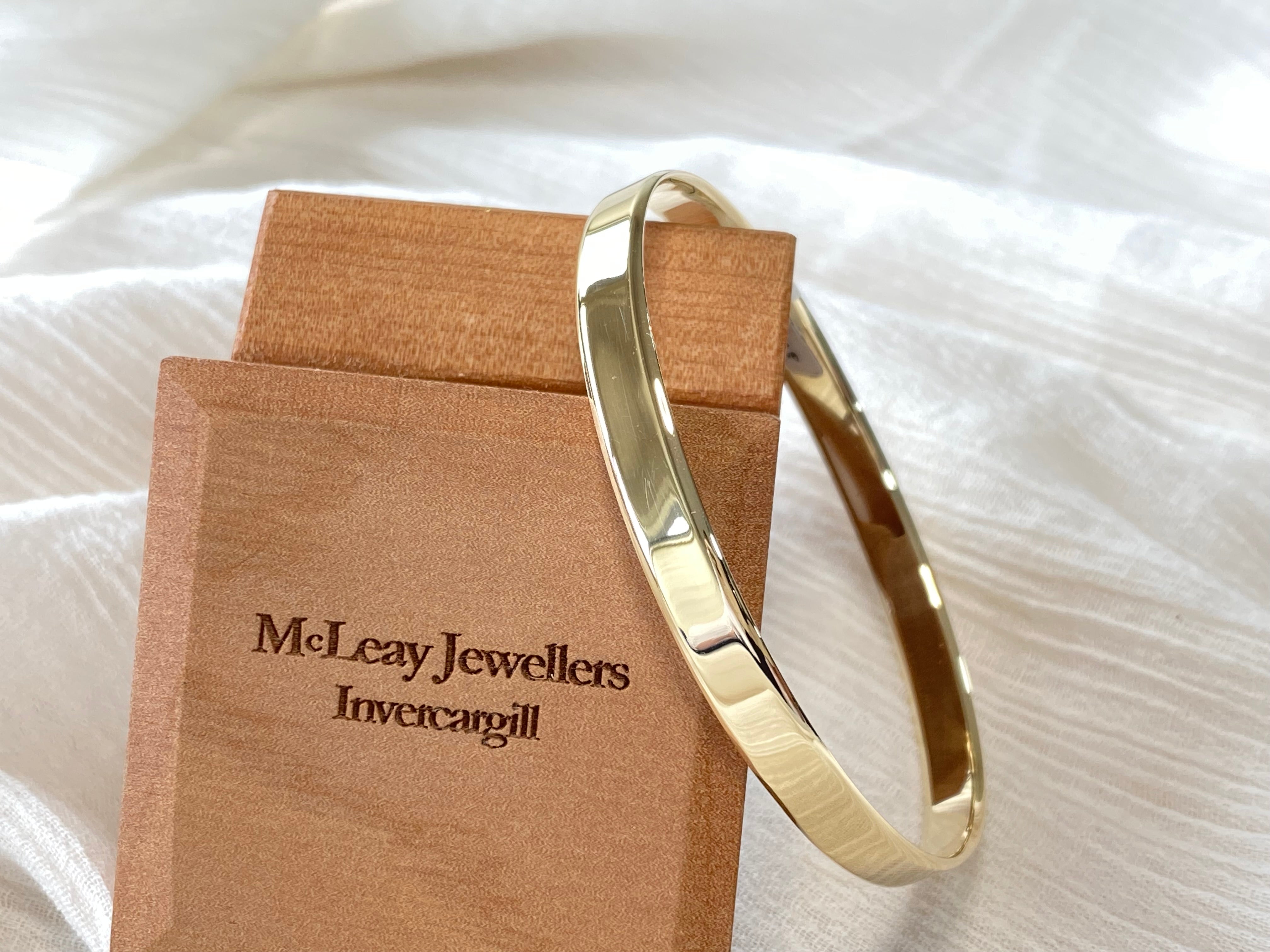 9ct Yellow Gold Bangle – McLeay Jewellers & Engravers